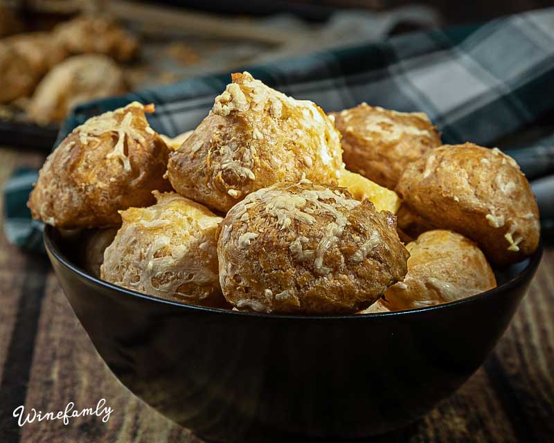 Fransk snack: Gougéres med rosmarin & Gruyére